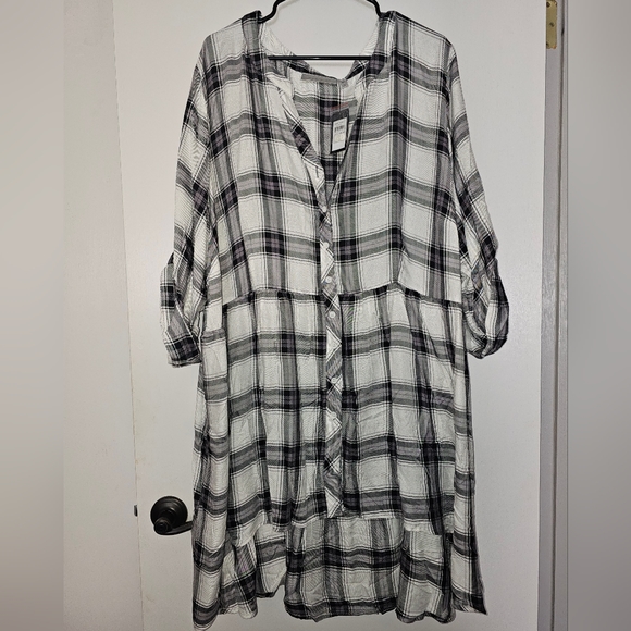Avenue | Tops | Avenue Womens Plus Size Plaid Checkered Top | Poshmark